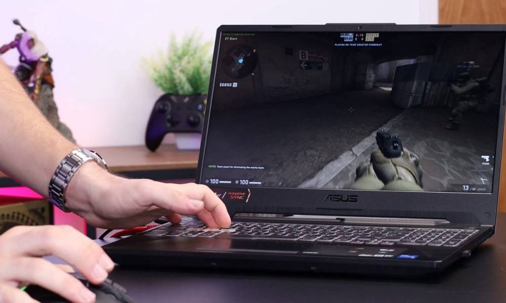 Ultimate Gaming Experience in a Compact 14-Inch Laptop Size – Reverse ...